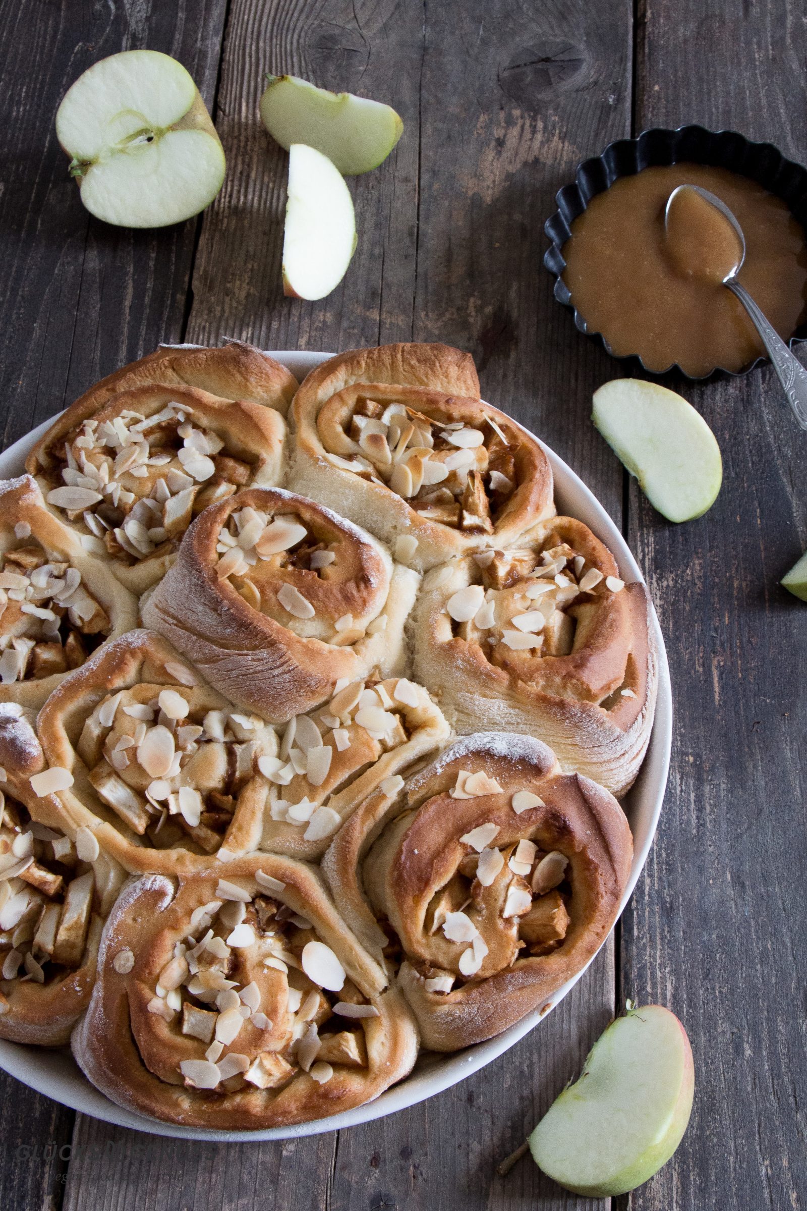 Zimtschnecken Mit Apfeln